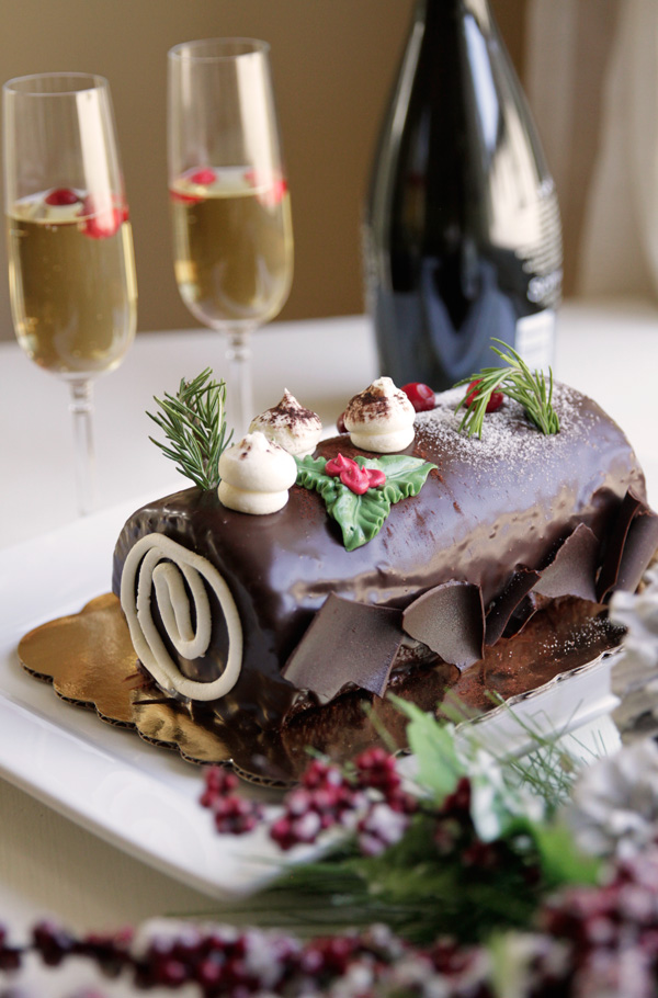 The Reveillon Feast: A Holiday Dinner with History and Style